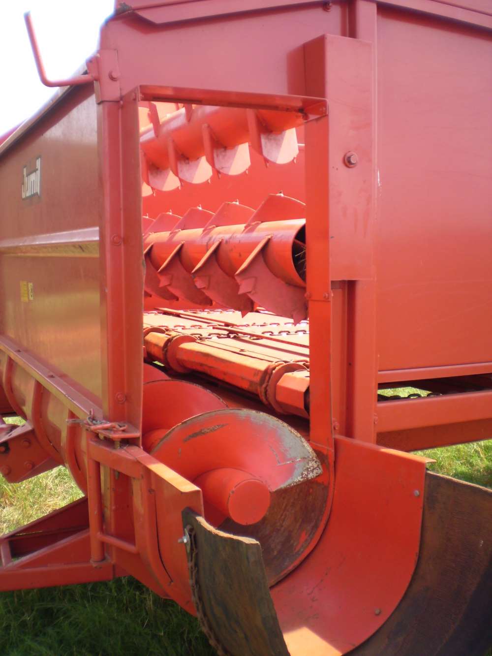 Vagao Forrageiro Semi Novo Jumil Ano 2006 R 21000 Agroads vagao-forrageiro-semi-novo-jumil-ano-2006-r-21000-agroads